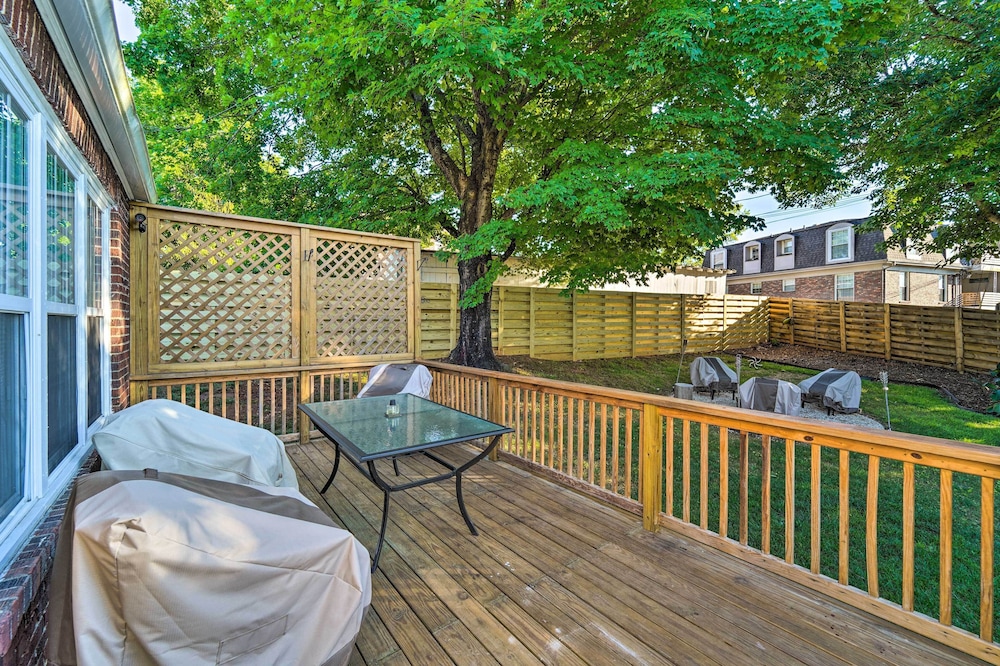 Modern, Sun-lit Retreat W/ Fire Pit & Yard! - Norris Lake, TN