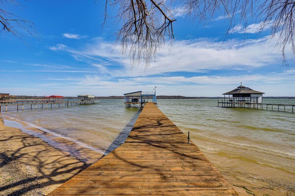 Private Beach & Dock: Home On Eagle Mountain Lake - Eagle Mountain, Azle