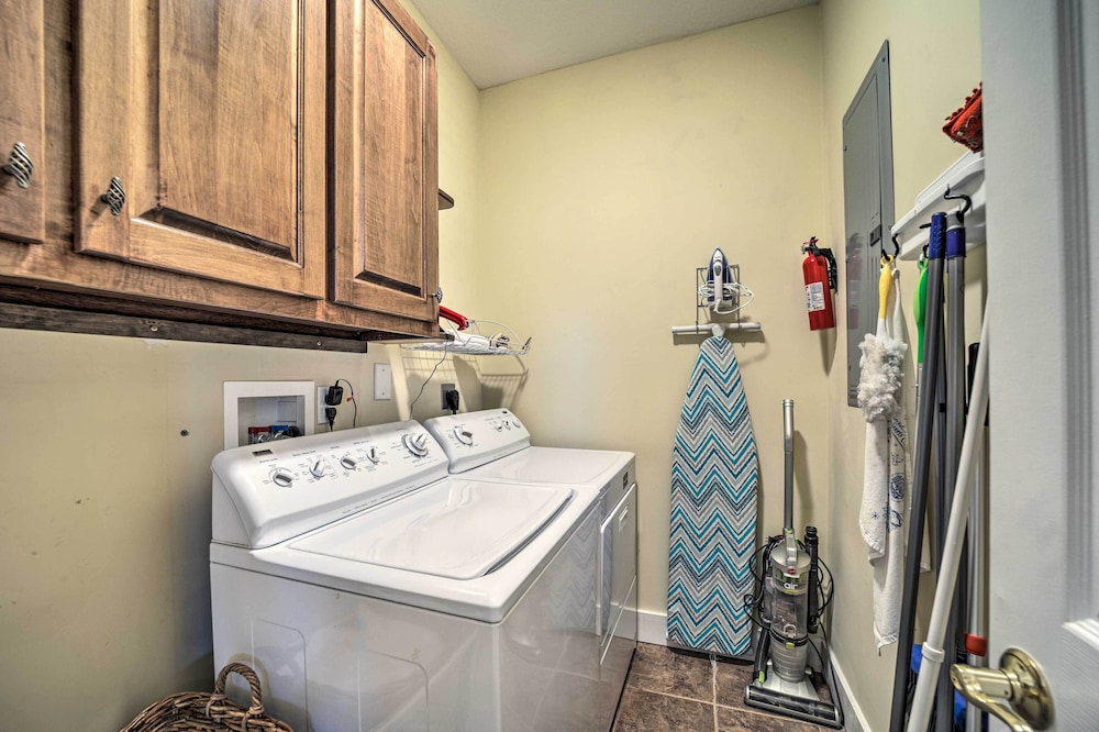 Glenville Serenity Lodge' W/ Lake Views! - Cashiers, NC