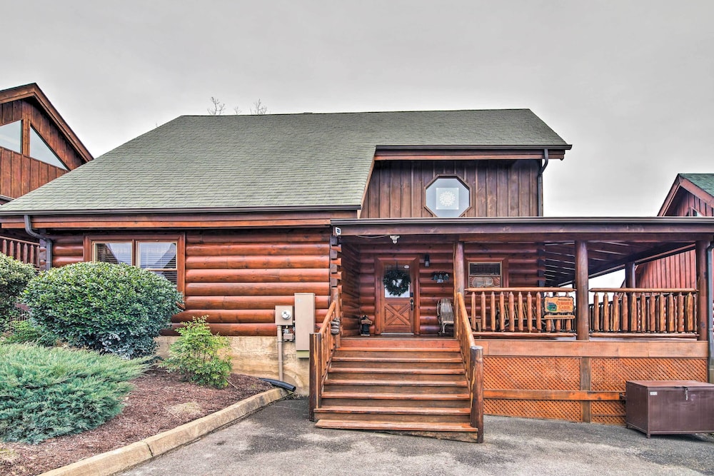 'Cubbies Cabin' W/ Hot Tub ~ 7 Mi To Dollywood! - Townsend, TN