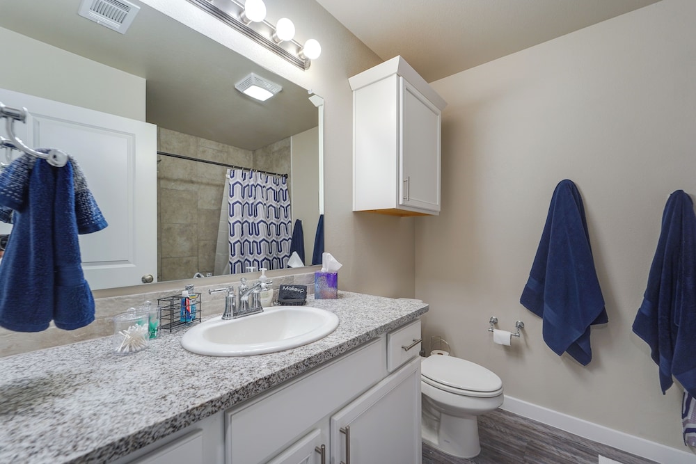 Wolfforth Home W/ Yard ~ 14 Mi To Lubbock - Lubbock, TX