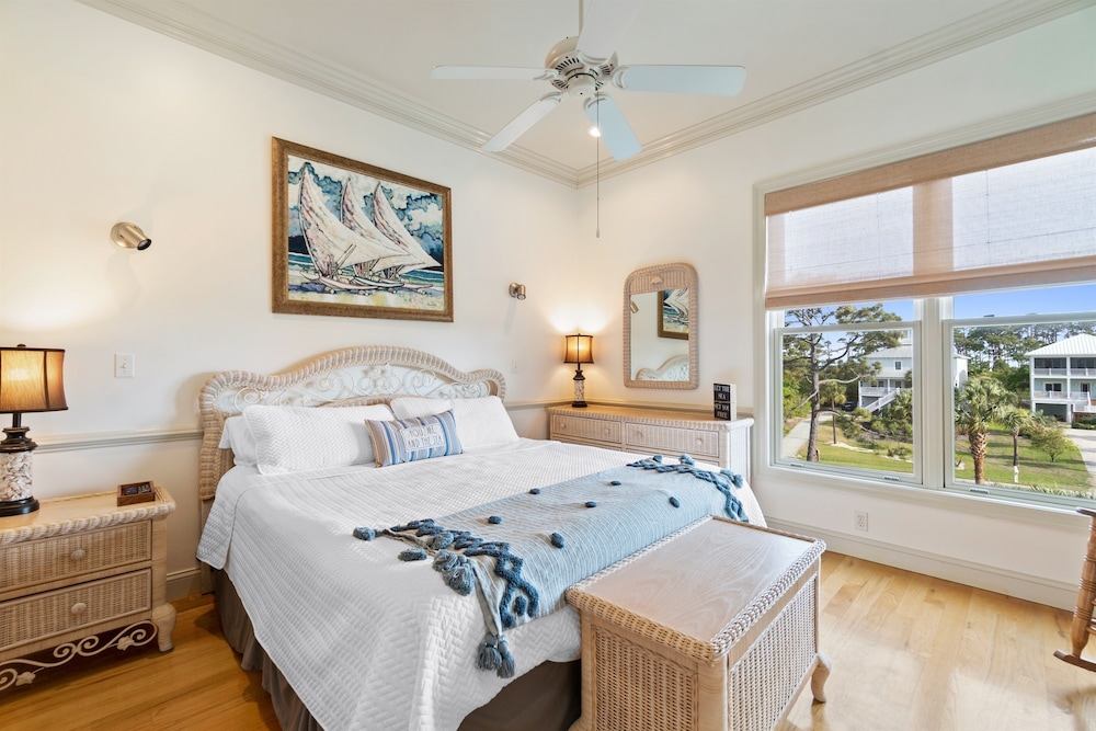 *Beachfront Private Pool & Hot Tub Cape San Blas - Cape San Blas | Vrbo