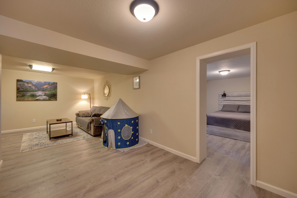 Comforting Woodland Park Home W/ Fire Pit! - Woodland Park, CO