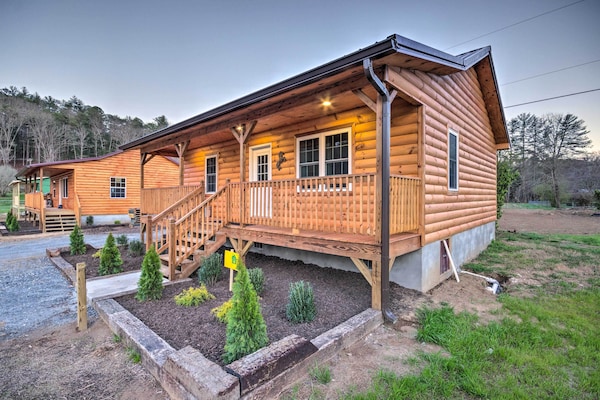 Fire Pit: Cozy Bryson City Cabin On Tuck River - Great Smoky Mountains National Park