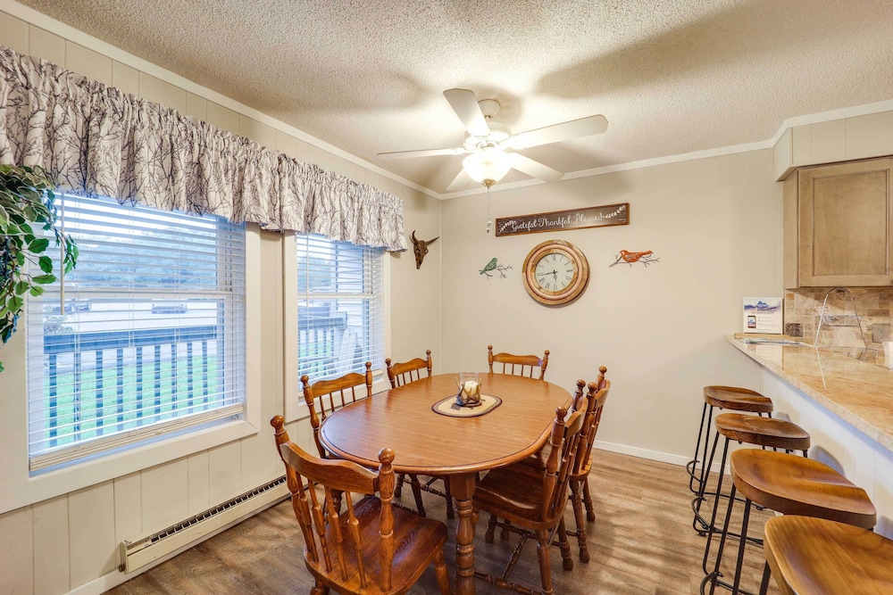 Hike, Golf & Ski: Beech Mtn Condo W/ Resort Perks! - Beech Mountain, NC