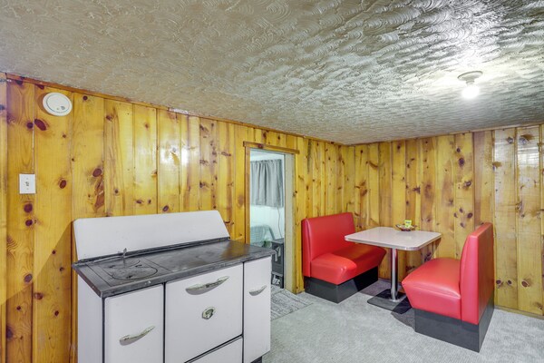 Cozy Helper Home W/ Fenced Yard, Pets Welcome - Utah