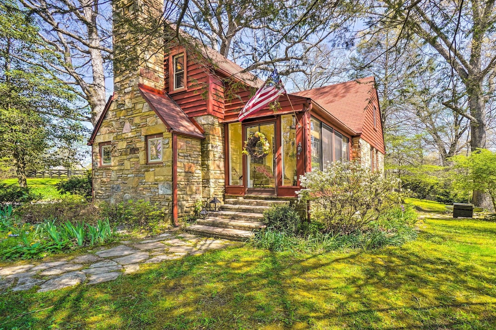 Dreamy Homestead Escape: Patio, Ranch On-site - Crossville, TN