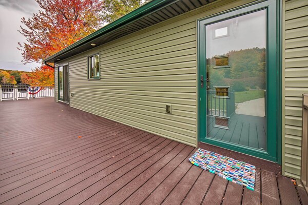Family Home On Crystal Lake W/ Private Beach! - Double JJ Resort, Rothbury