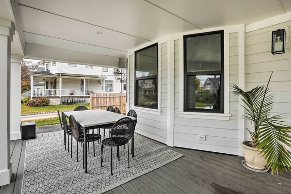 Grand Long Branch Home: 1 Block To Beach! - New Jersey