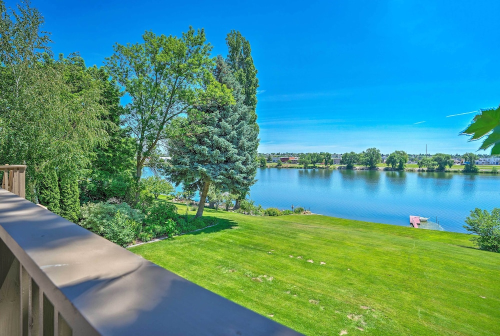 Lake House W/ Hot Tub - 1 Mi To Surf 'N Slide - Moses Lake, WA