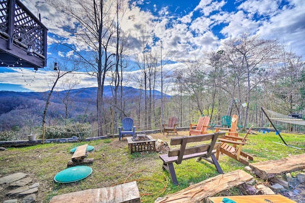 Gatlinburg Mountain-view Cabin: 5 Mi To Downtown - Gatlinburg