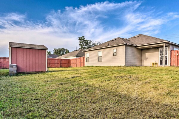 8 Mi To Downtown Little Rock: Home W/ Fenced Yard - Little Rock, AR