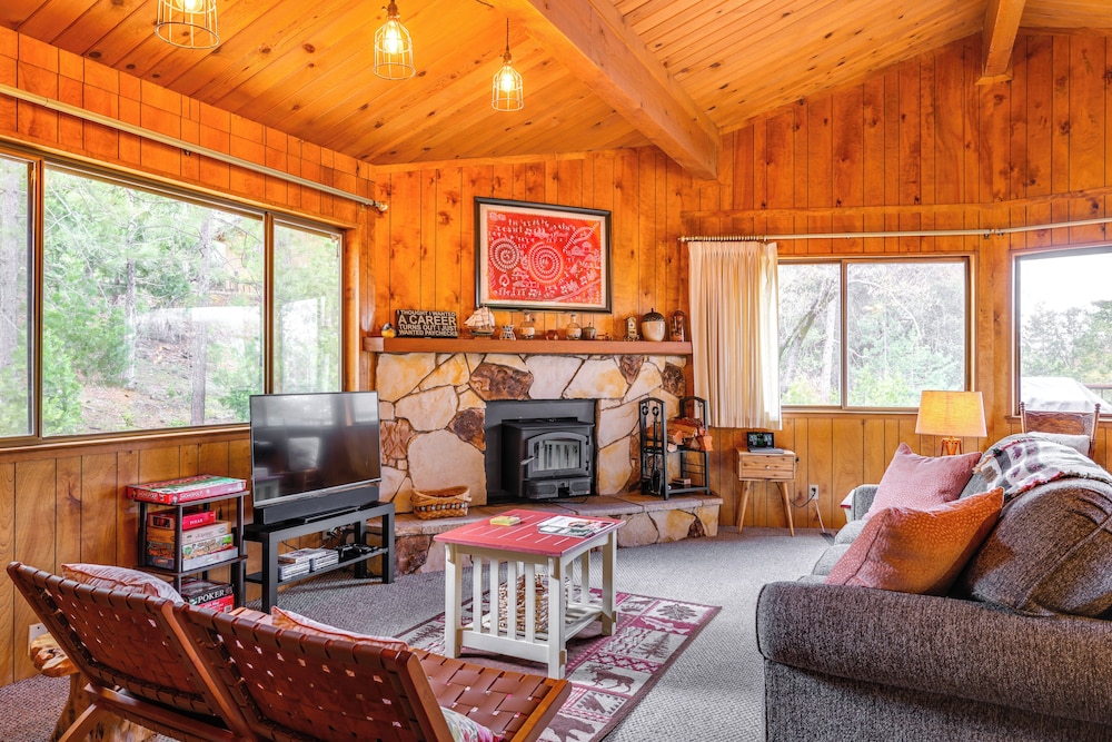 Serene Groveland Cabin Rental Near Yosemite! - Yosemite National Park, CA