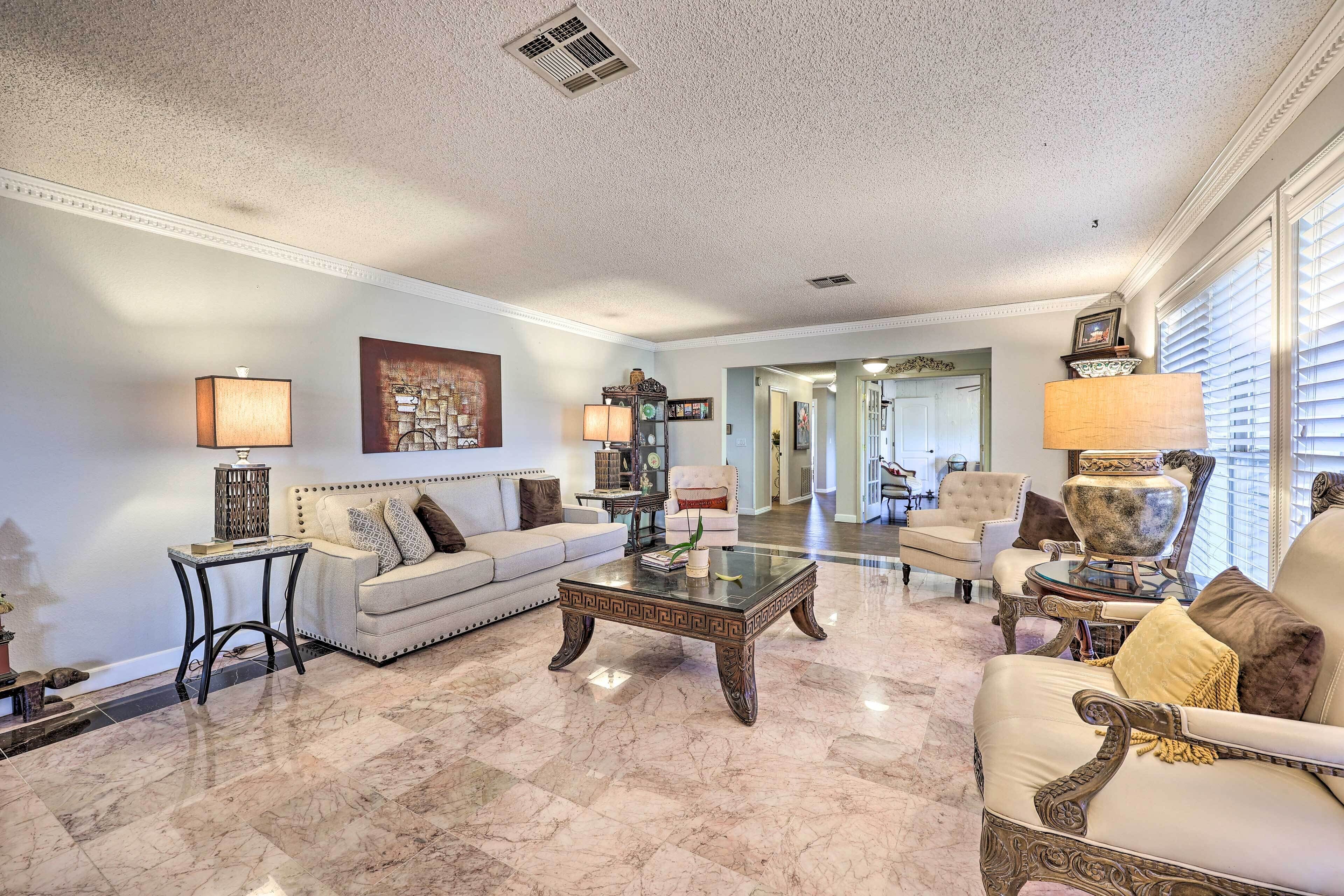 Villa (4 Bedrooms) | Interior