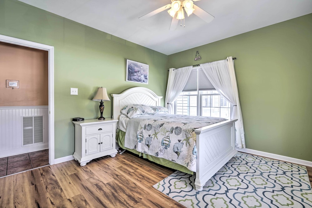 Breezy Wildwood Condo ~ 2 Blocks To Beach! - Wildwood, NJ