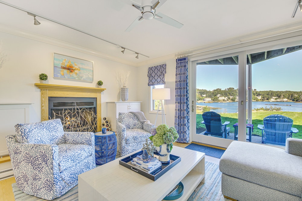 Waterfront Condo: Walk To Downtown Boothbay Harbor - Boothbay Harbor, ME