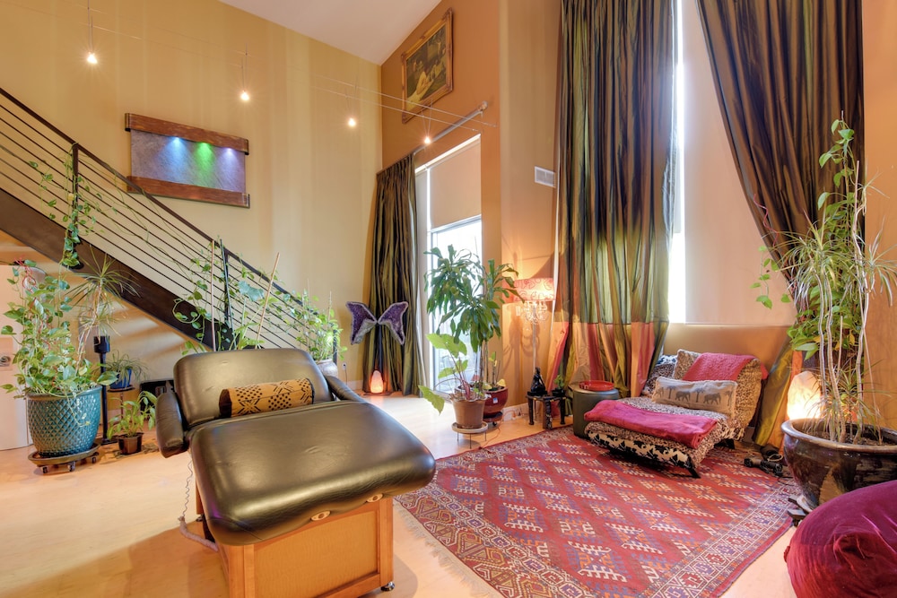 Cozy Emeryville Studio, Near Beaches & Parks! - El Cerrito, CA