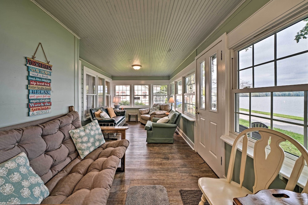 Boat & Ski: Home On Edinboro Lake W/ Grill! - Edinboro, PA