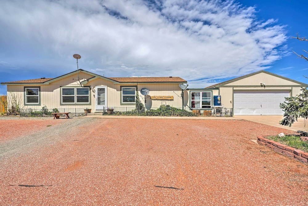 East Colorado Springs Home W/ Game Room + Backyard - Colorado