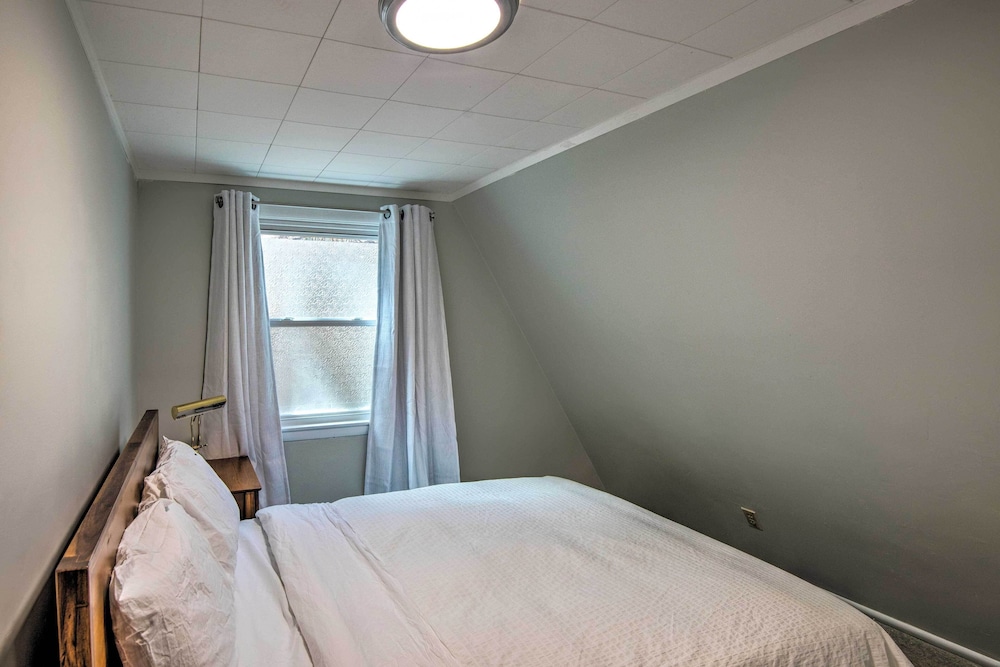 Lakefront Retreat W/ Kayaks, Grill, Fire Pit! - Deerfield, NH