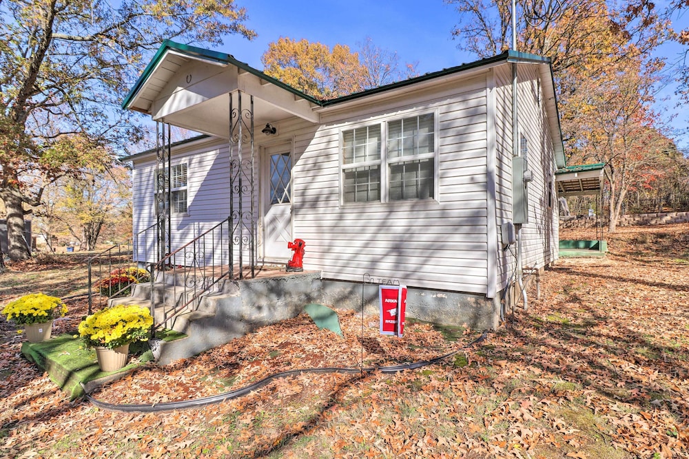 Remodeled Harrison Retreat < 6 Mi To Town! - Harrison, AR