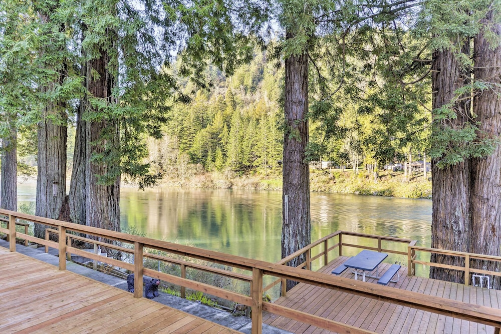 Riverfront Crescent City Home, 8 Mi To Beach! - Crescent City, CA