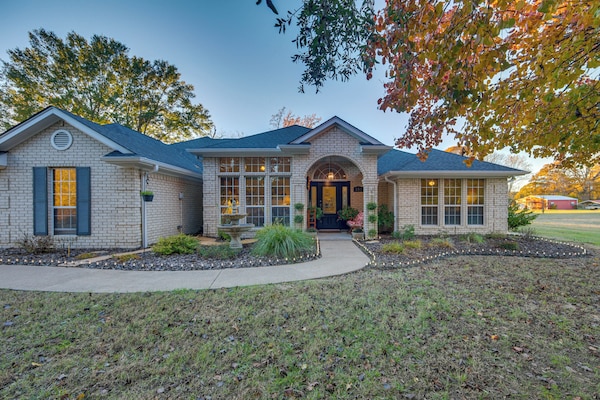 'The Crown Goose' - Bullard Home W/ Pool & Spa! - Lake Tyler, TX