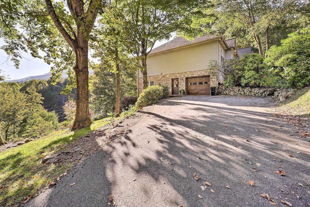 Near Sugar Mtn Resort: Banner Elk Haven W/ Views! - Sugar Mountain, NC