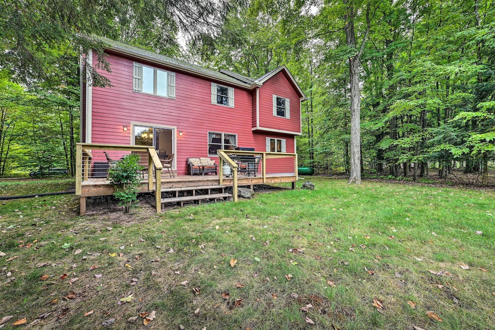 Bellaire Ski Escape ~ 1 Mile To Schuss Mountain! - Alden, MI