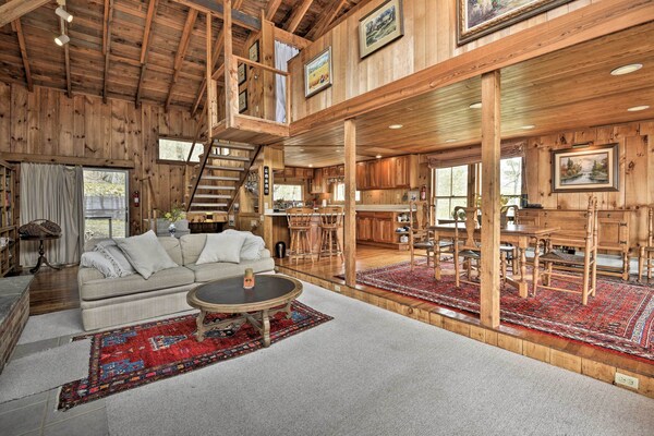 Skaneateles Lake Home: Water Views & Private Beach - Tully Lake, Tully