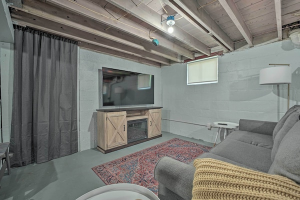 Benton Harbor 'Gracie Cottage' W/ Hot Tub + Yard! - Benton Harbor, MI