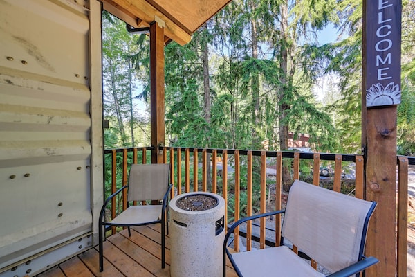 Unique Container Studio W/ Deck & Fire Pit! - Lake Tapps, WA