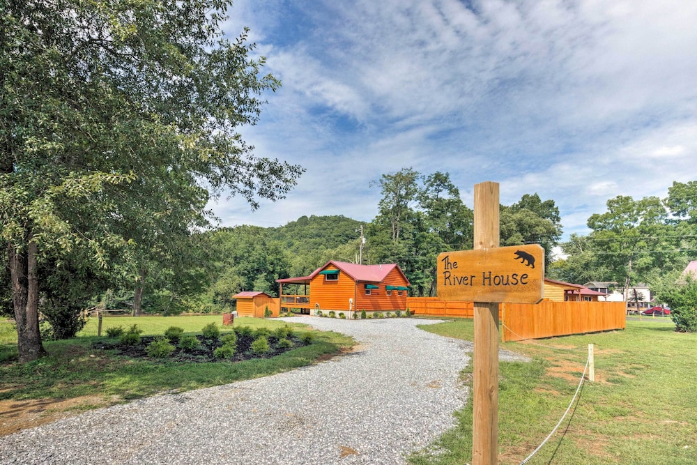 Deck & Hot Tub: Bryson City Riverfront Cabin! - Cherokee, NC