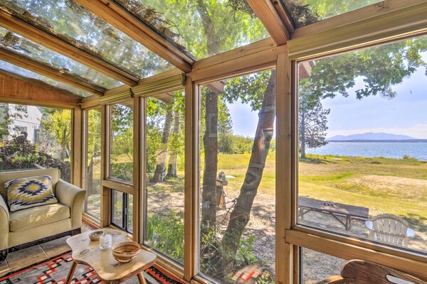 Scenic Lake Almanor Home W/ Mountain Views! - Greenville, CA