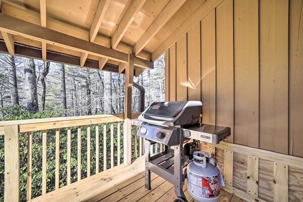 Sapphire Home W/ Grill & Pool Access - Sapphire, NC