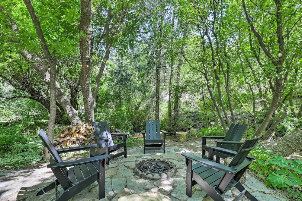 Provo Cabin W/ Mountain Views, Babbling Creek - Sundance, UT
