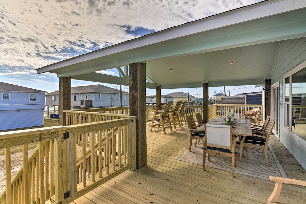 Surfside Beach Vacation Rental W/ Ocean Views - Surfside Beach, TX