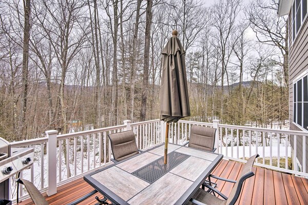 North Conway Home ~ 2 Mi To Cranmore Mountain! - Conway, NH