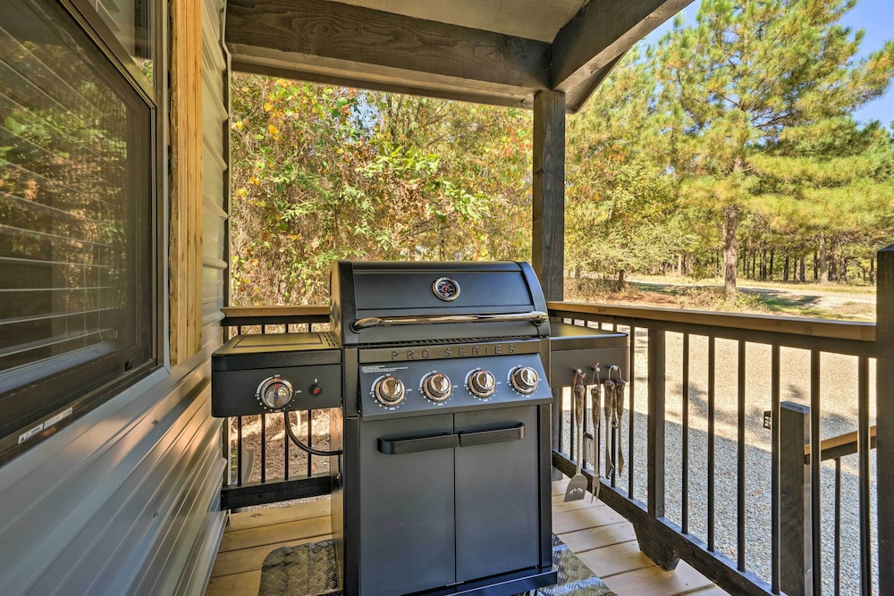 'A Little Bit Of Simple' Cabin W/ Pond Access - Oklahoma