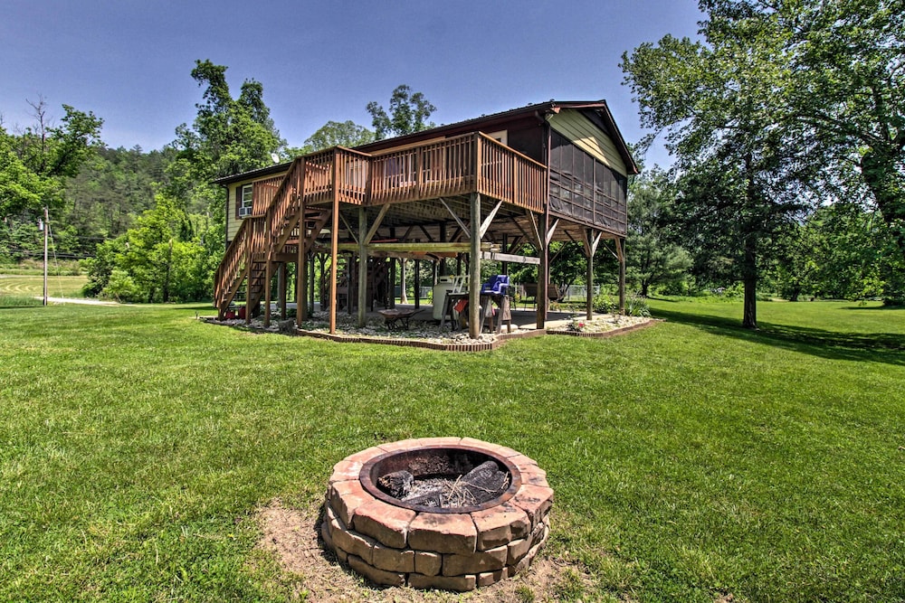 Cozy Cabin W/ Patio On Craig Creek: Pets Ok! - Covington, VA