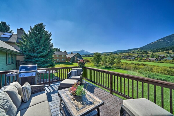 Big Sky Condo W/ Resort Amenities & Mountain Views - Montana
