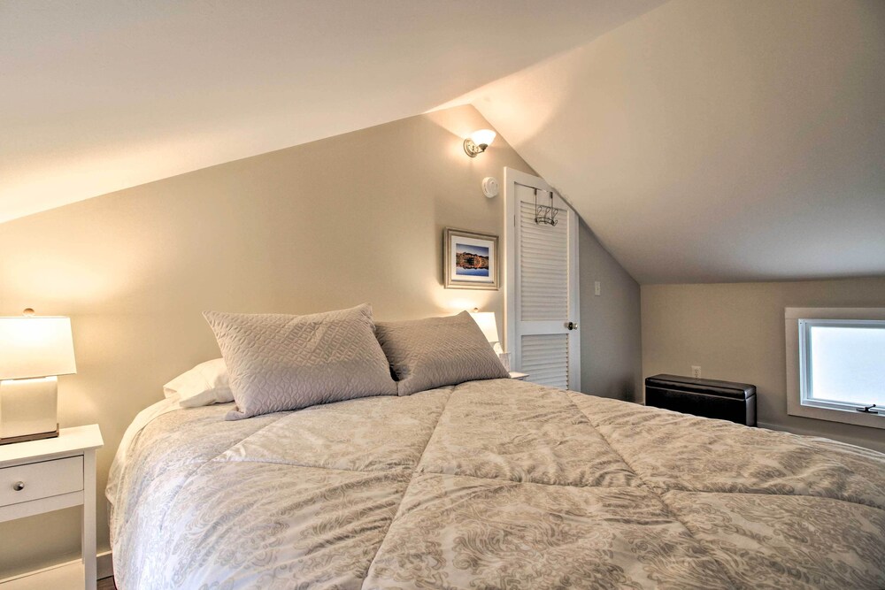 Idyllic Wallingford Retreat - Near Skiing & Hiking - Vermont