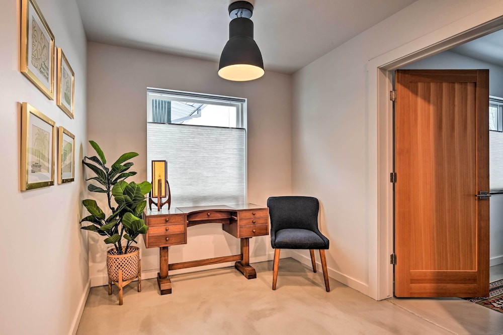 Modern Missoula Home ~ 2 Miles To Downtown! - Missoula, MT