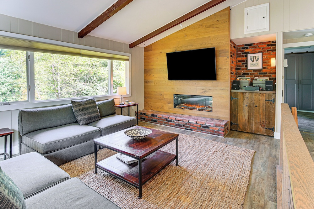 Inviting Vermont Home On Mount Ascutney! - Vermont