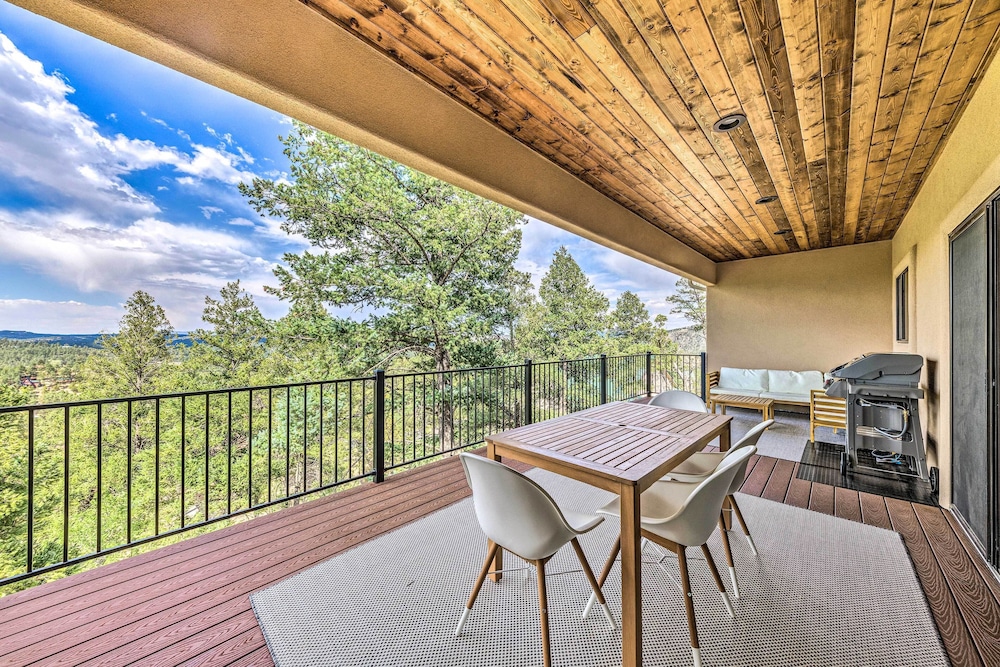 Modern Mtn Retreat, Walk To Lake & Trails! - Ruidoso, NM
