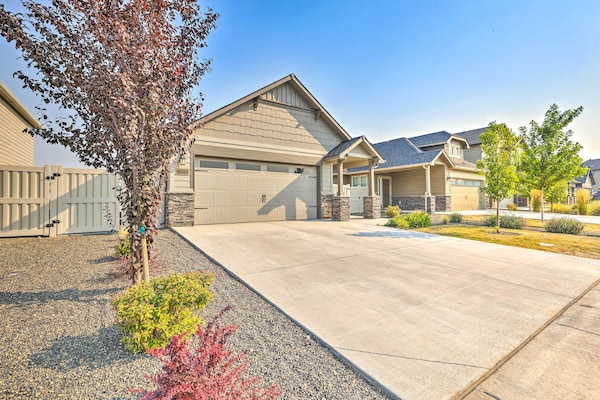 Prismatic Boise Retreat W/ Fenced Backyard! - Boise, ID