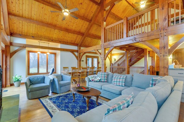 Spacious Virginia Vacation Rental W/ Yard & Sauna - Harpers Ferry, WV