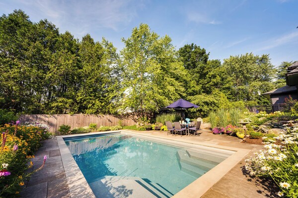 Upscale Arts + Crafts Bungalow W/ Yard, Pool! - Derby, VT