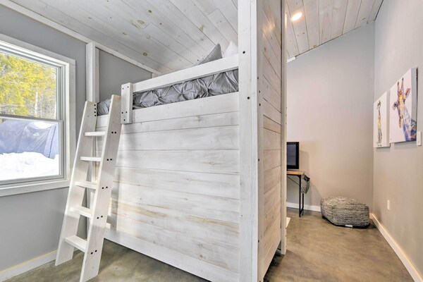 Adirondack Cabin Near Whiteface Mountain Resort! - Adirondack Mountains