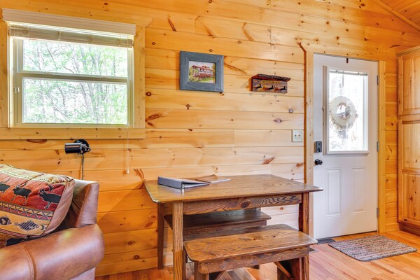 Blue Ridge Mountain Cabin Rental W/ Fire Pit! - North Carolina